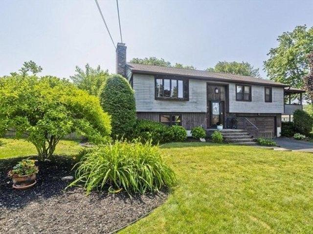4 bedroom, Chicopee MA 01020 105041645
