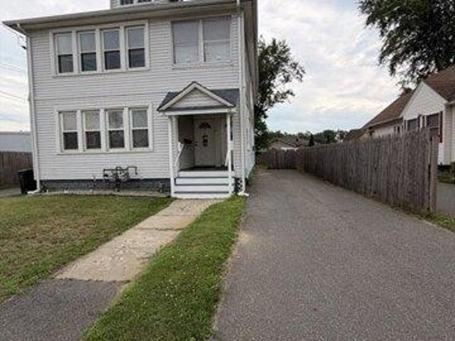 4 bedroom, Chicopee MA 01020 105141216