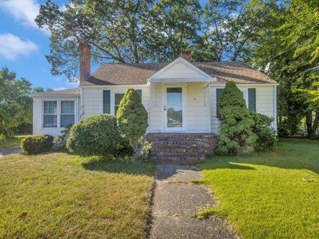 4 bedroom, Chicopee MA 01020 LS102062187