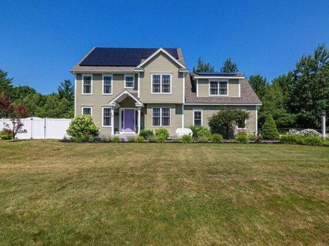 4 bedroom, Chichester NH 03258 104330227
