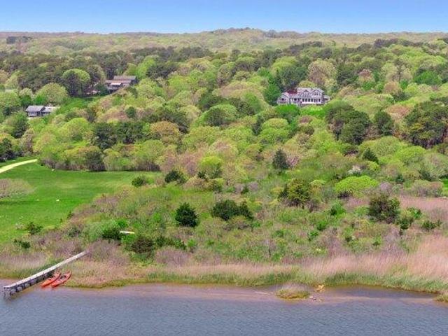 4 bedroom, Chilmark MA 02535 105108736