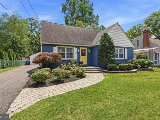 4 bedroom, Cinnaminson NJ 08077 105158532
