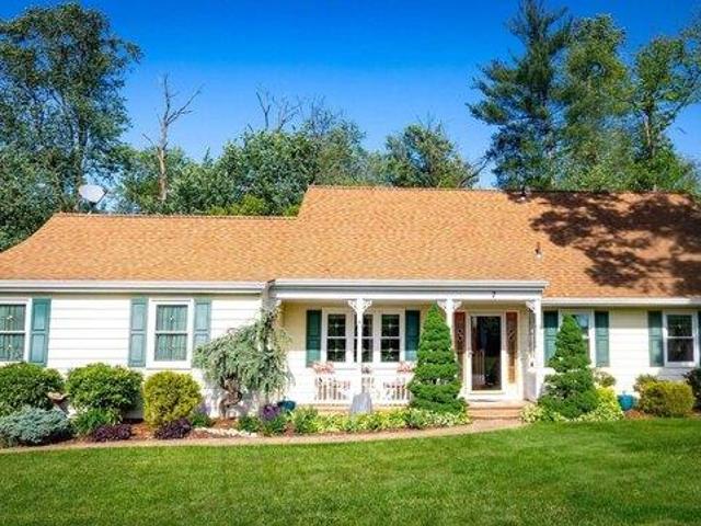4 bedroom, Cinnaminson NJ 08077 102727672