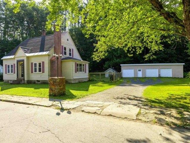 4 bedroom, Claremont NH 03743 104848964