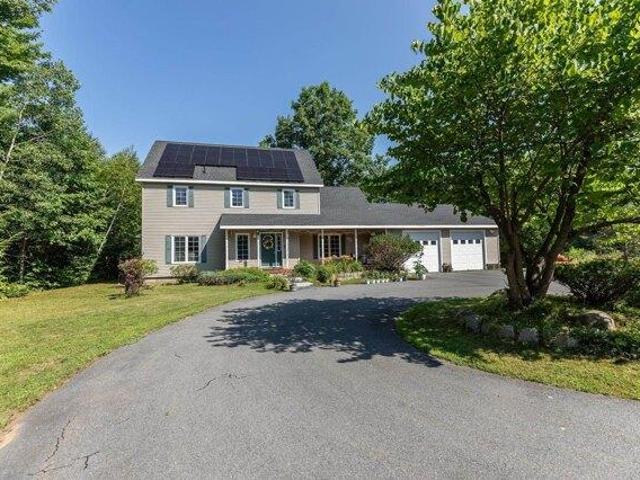 4 bedroom, Claremont NH 03743 105117004