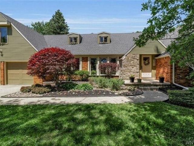 4 bedroom, Clarence Center NY 14032 104898485