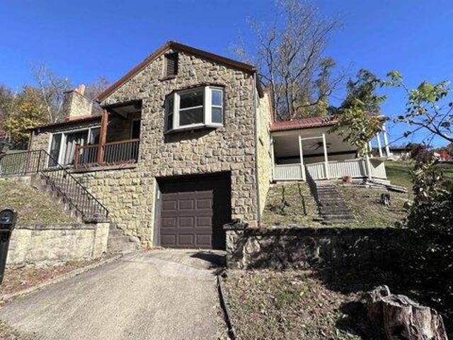 4 bedroom, Clarksburg WV 26301 LS89029289