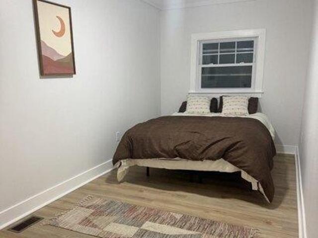 4 bedroom, Clayton NJ 08312 105176258