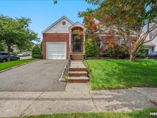 4 bedroom, Clifton NJ 07013 105257418