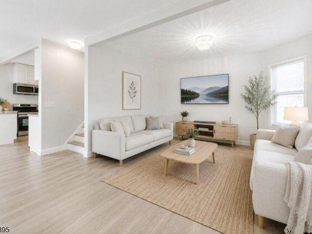 4 bedroom, Clifton NJ 07011 104264147