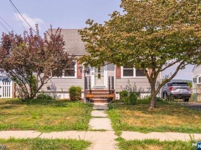 4 bedroom, Clifton NJ 07011 105230651