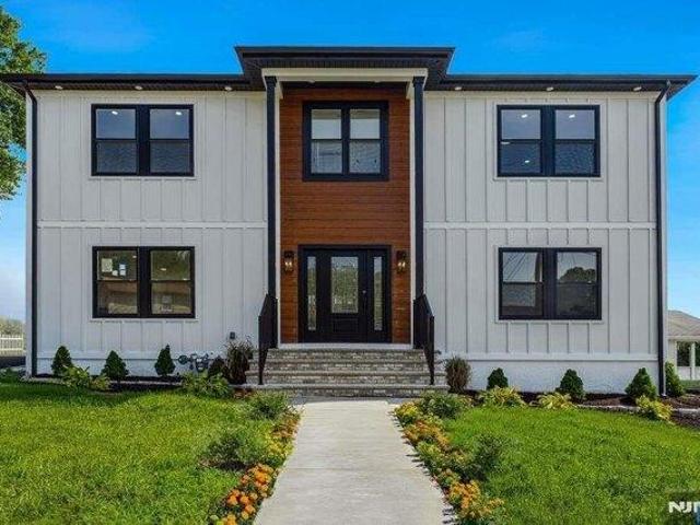 4 bedroom, Clifton NJ 07012 105124098