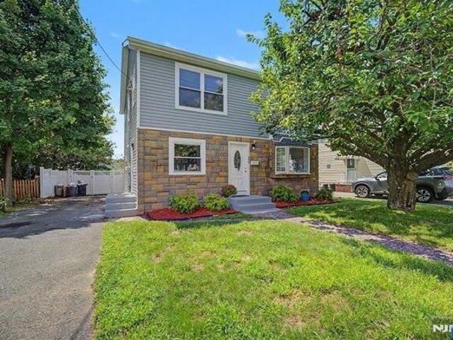 4 bedroom, Clifton NJ 07012 105160912