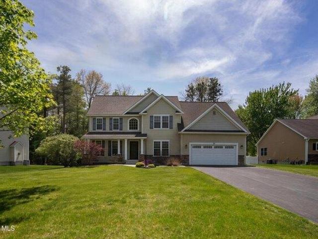 4 bedroom, Clifton Park NY 12065 103587787