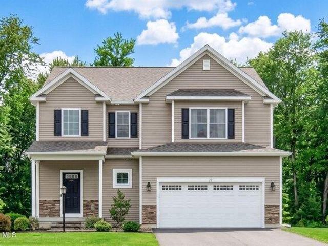 4 bedroom, Clifton Park NY 12065 103605413