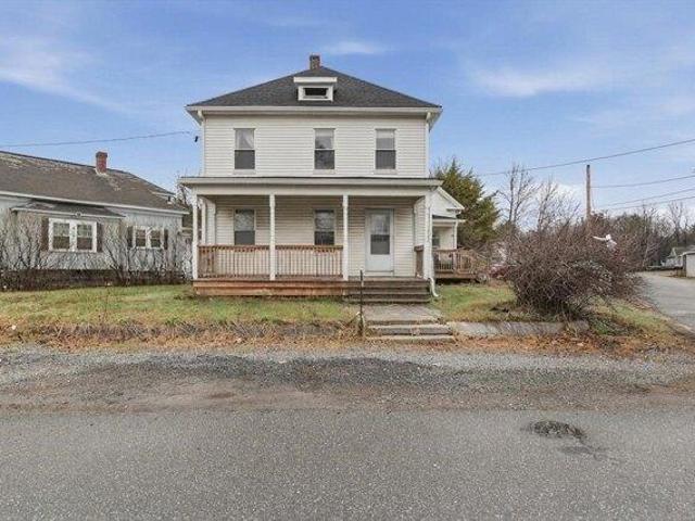 4 bedroom, Clinton MA 01510 103250578