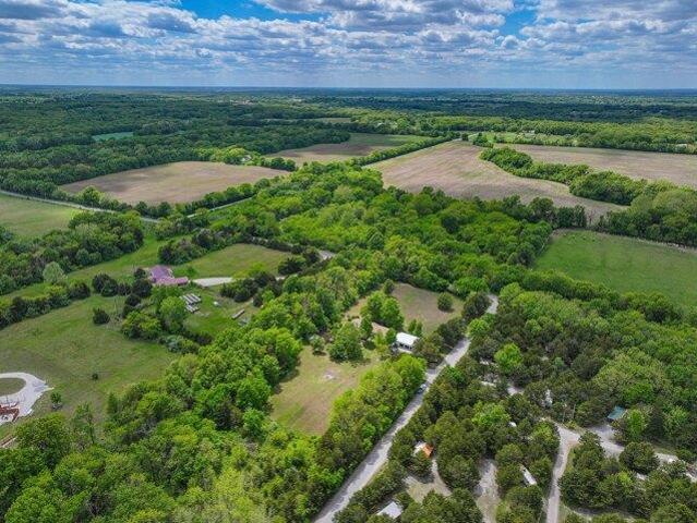 4 bedroom, Clinton MO 64735 93292566