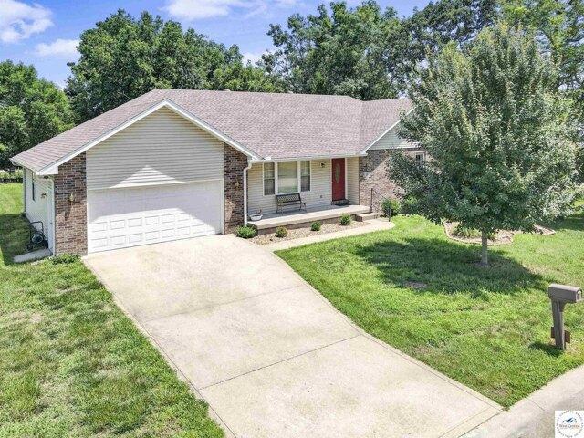 4 bedroom, Clinton MO 64735 93298332