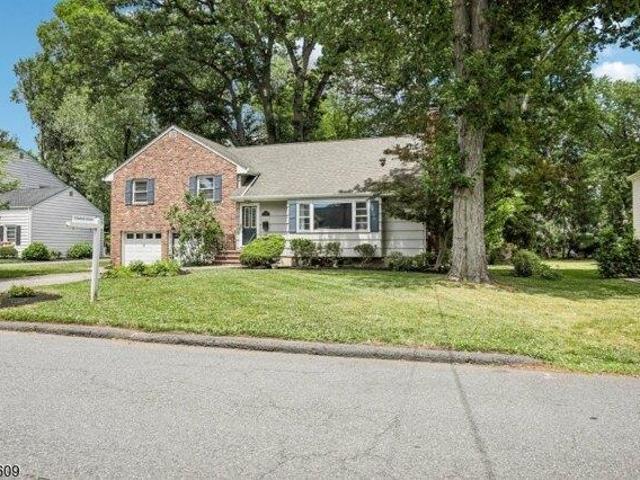 4 bedroom, Cranford NJ 07016 103623802