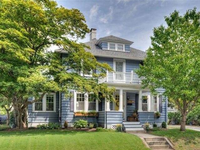 4 bedroom, Cranston RI 02910 105115833