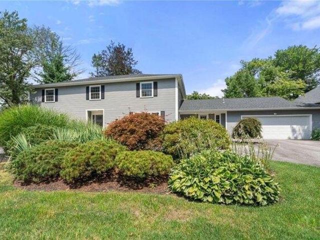 4 bedroom, Cranston RI 02920 104607653