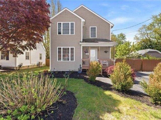 4 bedroom, Cranston RI 02920 104835134