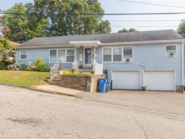 4 bedroom, Cranston RI 02920 104836164