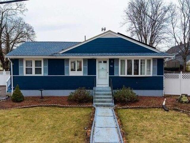 4 bedroom, Cranston RI 02920 102479480