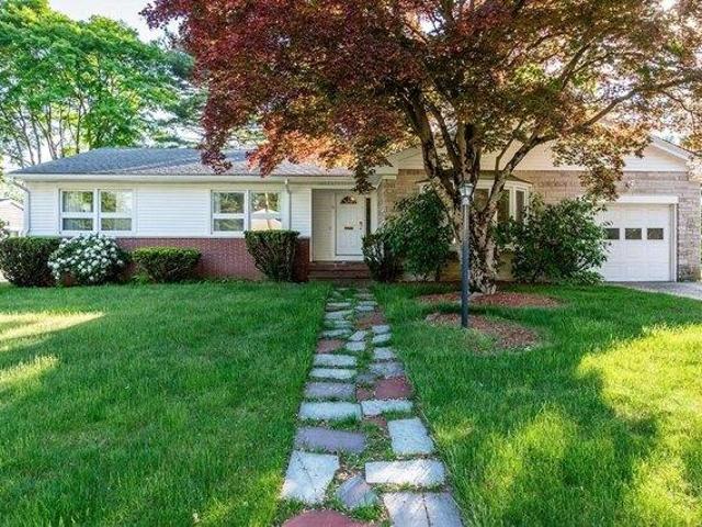 4 bedroom, Cranston RI 02920 102668878