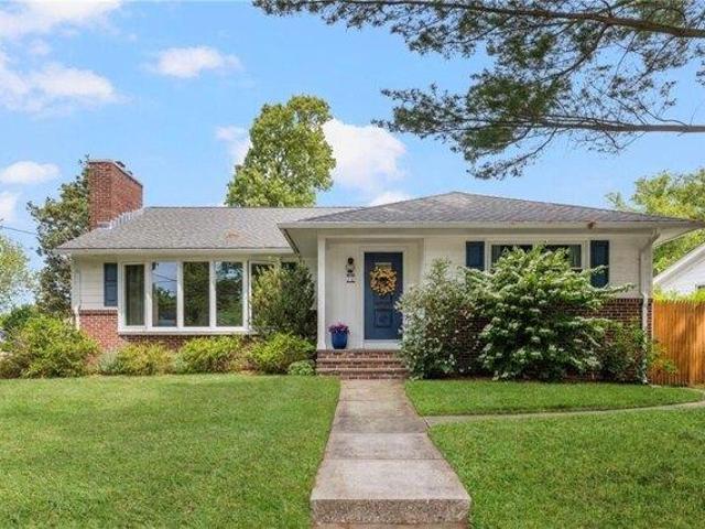 4 bedroom, Cranston RI 02920 102823160