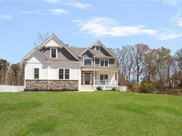 4 bedroom, Cranston RI 02921 102583723