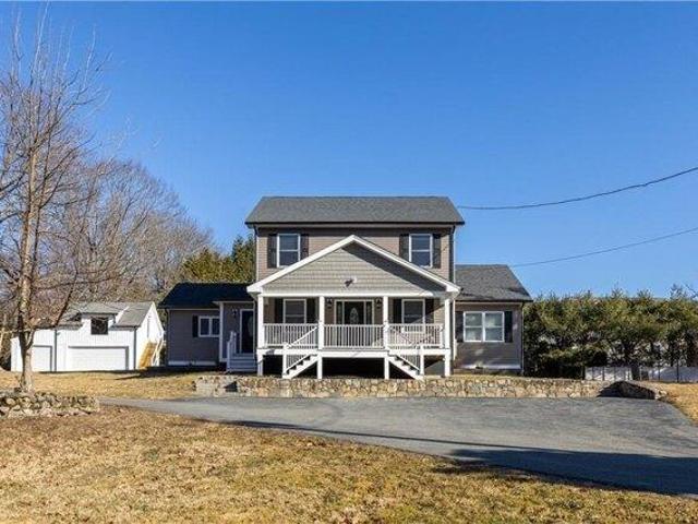 4 bedroom, Cranston RI 02921 LS101897796