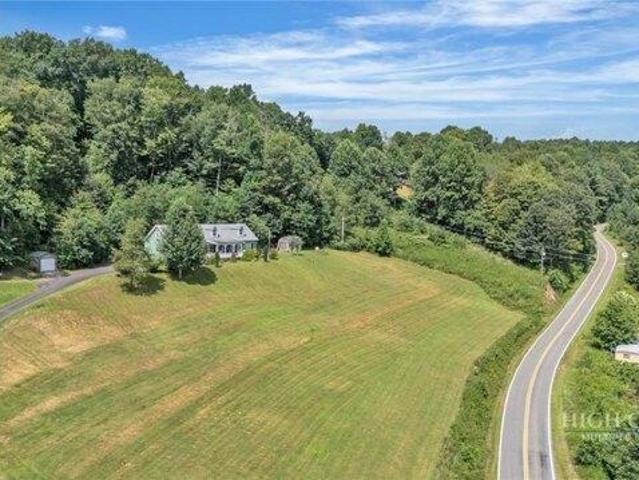 4 bedroom, Creston NC 28615 104902844