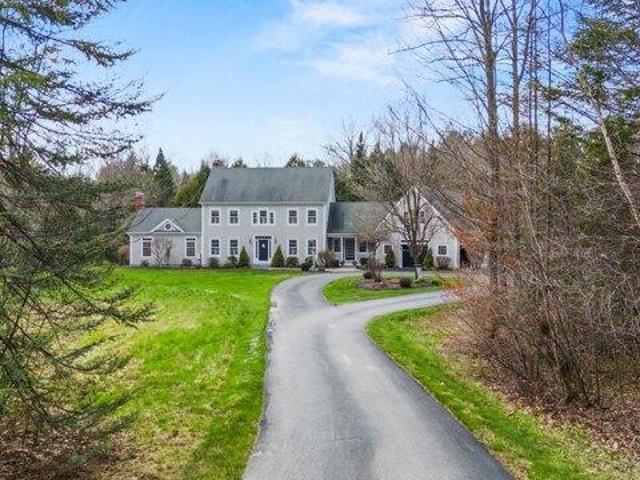 4 bedroom, Cumberland ME 04021 102446099