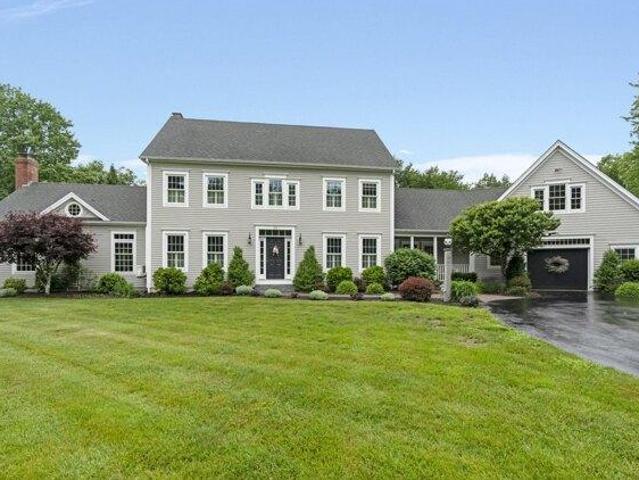 4 bedroom, Cumberland ME 04021 103433517