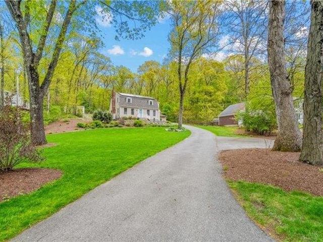 4 bedroom, Cumberland RI 02864 102776850
