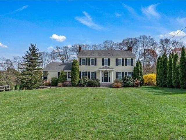 4 bedroom, Cumberland RI 02864 102257820