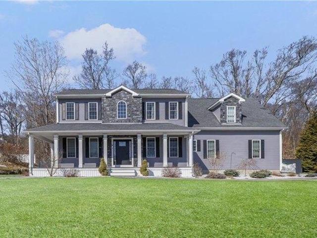 4 bedroom, Cumberland RI 02864 102318401
