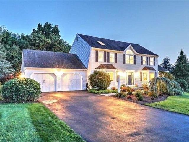 4 bedroom, Cumberland RI 02864 104604294
