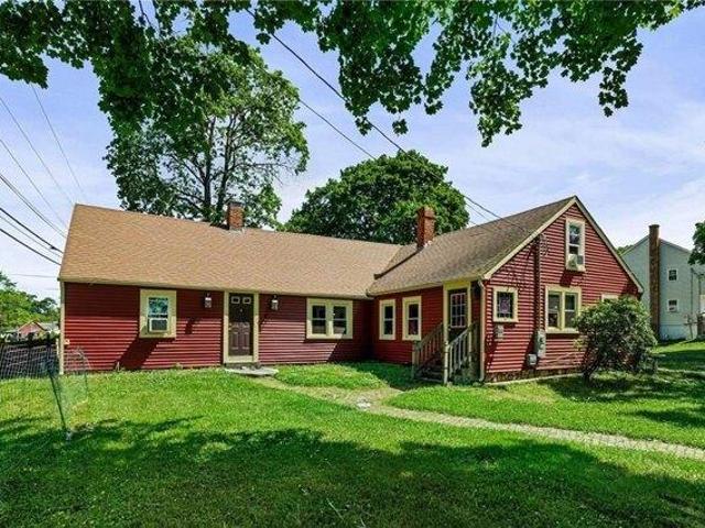 4 bedroom, Cumberland RI 02864 104848176