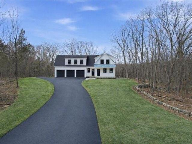 4 bedroom, Cumberland RI 02864 LS101529305