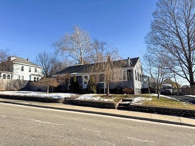 4 bedroom, Cumberland RI 02864 LS101629600