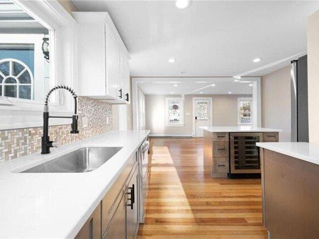 4 bedroom, Cumberland RI 02864 LS101630209