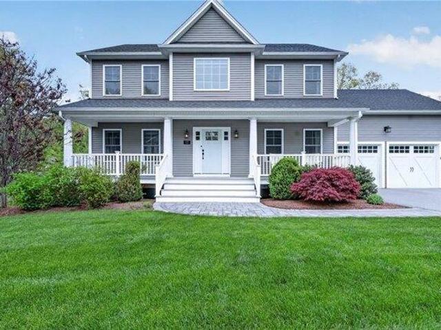 4 bedroom, Cumberland RI 02864 LS102312982