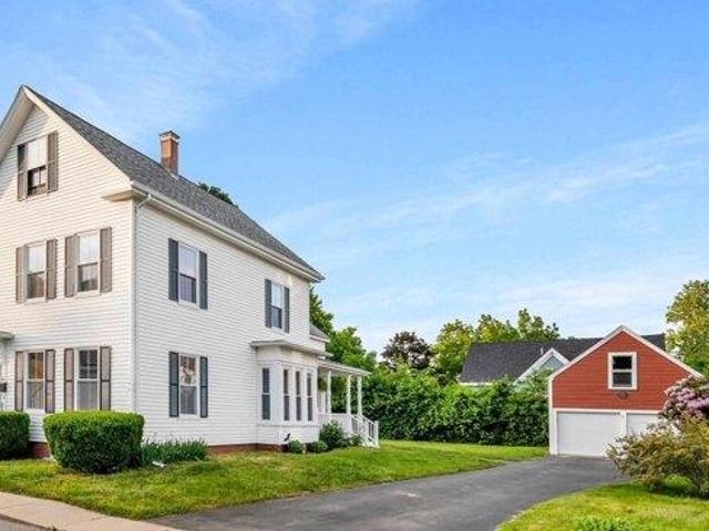 4 bedroom, Amesbury MA 01913 104076396