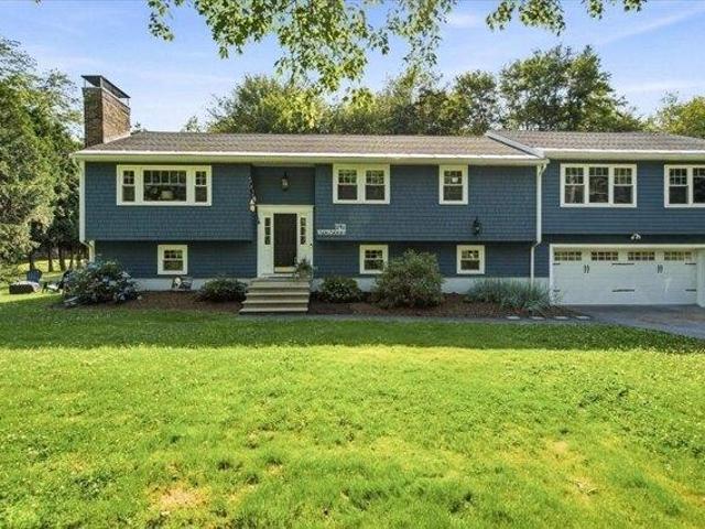 4 bedroom, Amesbury MA 01913 104655217