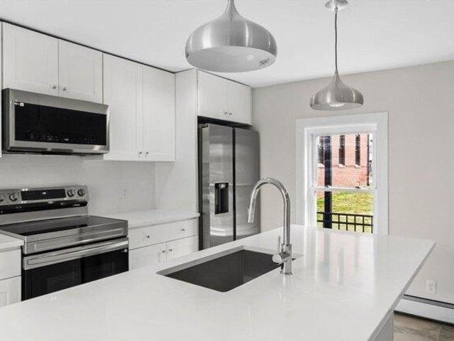 4 bedroom, Amesbury MA 01913 102028453