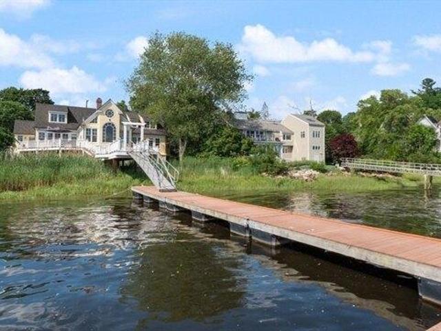 4 bedroom, Amesbury MA 01913 102729491