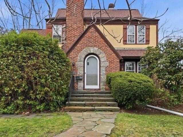 4 bedroom, Amherst MA 01002 101934670