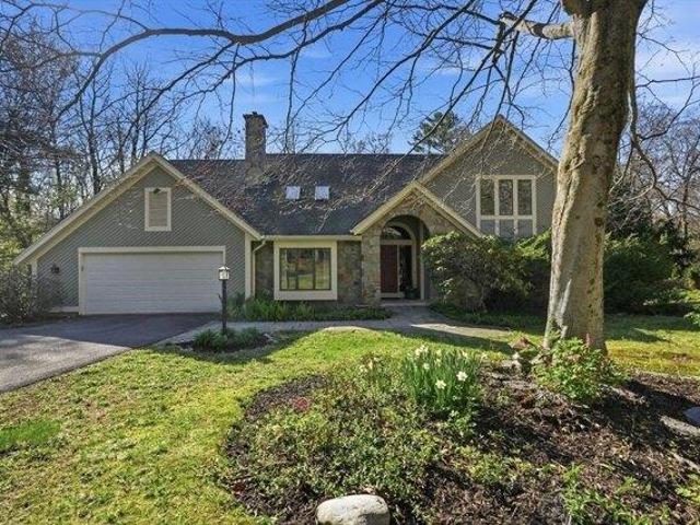 4 bedroom, Amherst MA 01002 104788112